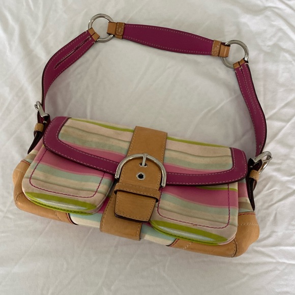 Coach | Bags | Coach Striped Pocketbook Beautiful Strap In Natural And ...